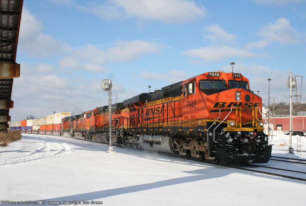 BNSF 7646